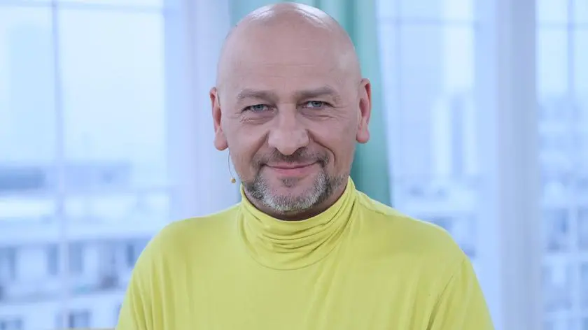 Grzegorz Halama wraca na scenę z nowym programem - Dzień Dobry TVN