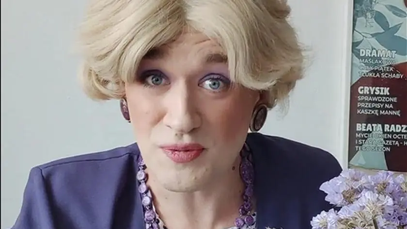 "Ploteczki u cioteczki", czyli Mateusz Glen powraca. Zobacz to wideo i ...