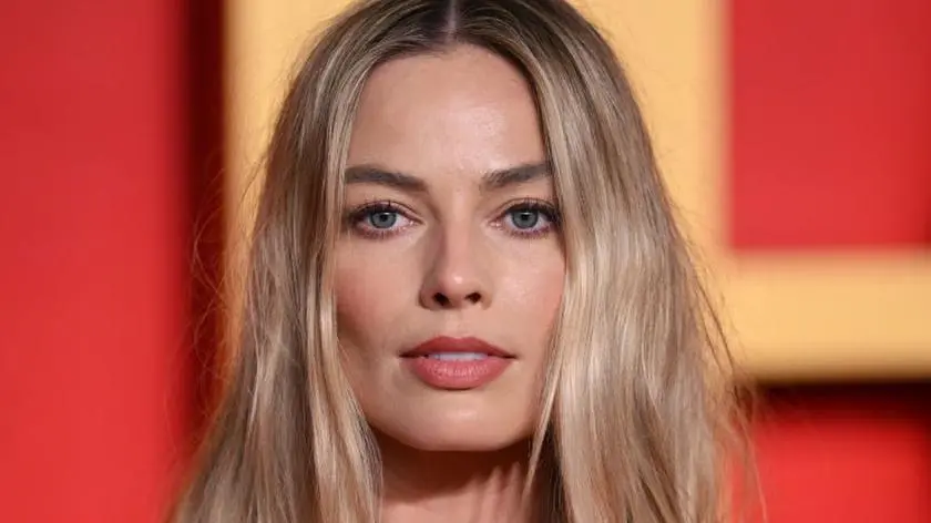 Margot Robbie w ciąży. Zdjęcia w bikini obiegły świat - Dzień Dobry TVN