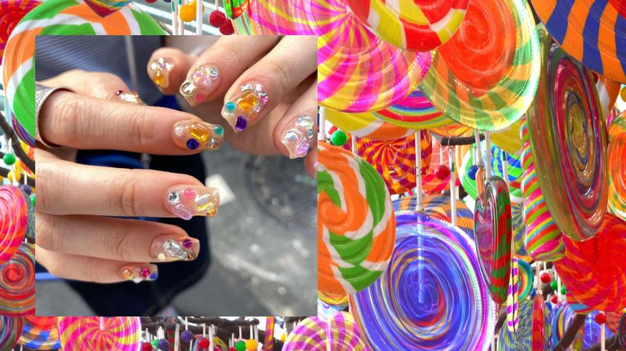 Sucre nails to słodki hit tego lata. Wykonując ten manicure powrócisz ...