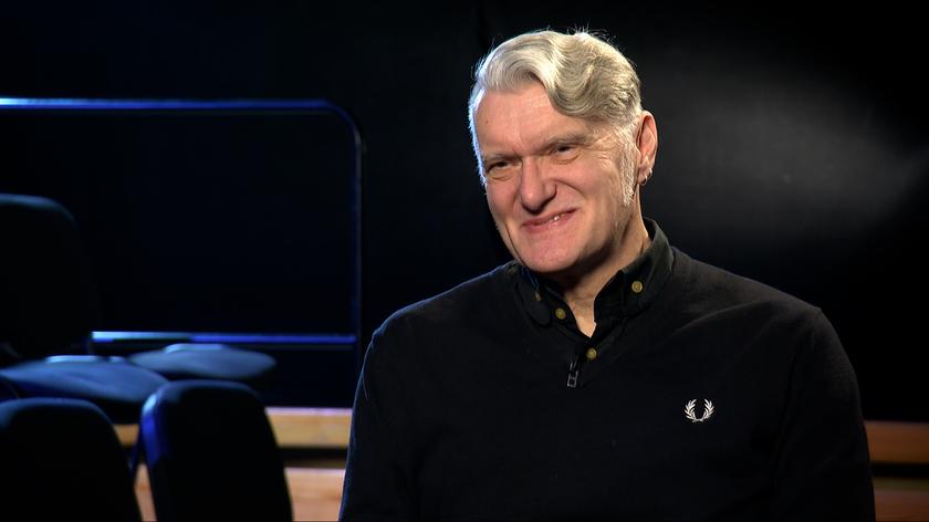 Dunstan Bruce wspomina przebój "Tubthumping" zespołu Chumbawamba ...