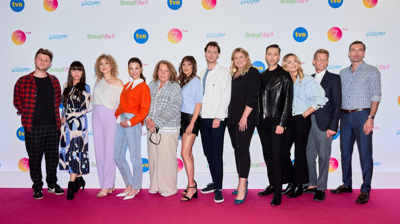 "BrzydUla 2". Obsada serialu zdradza, kto najczęściej żartuje na planie ...