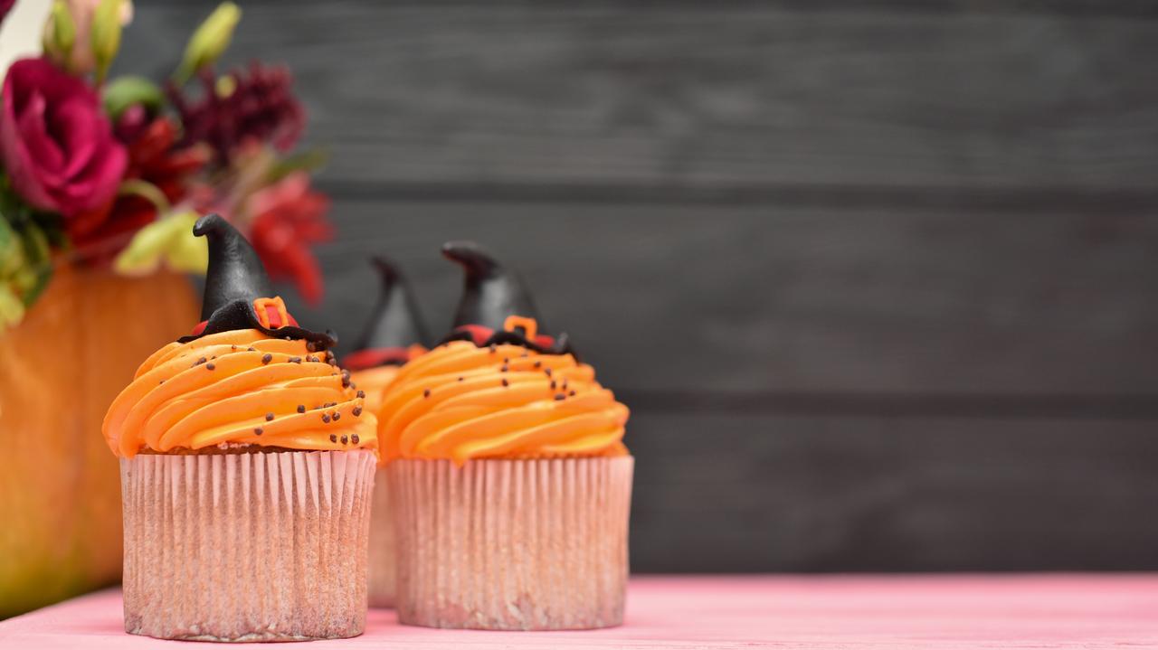 Halloween - dyniowe babeczki - przepis i pomysł na dekoracje - Dzień Dobry TVN